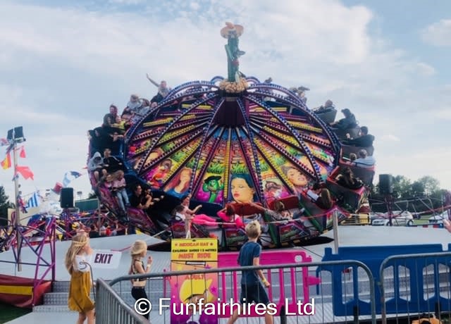 Large Funfair Rides - Best Hire service in Leicester | Funfairhires Ltd